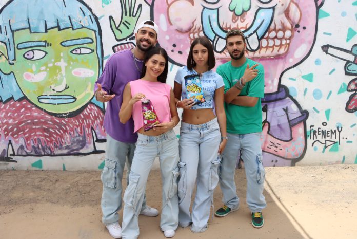 מותג החטיפים POOF יוצא בקמפיין קיץ בהובלתה של להקת הטיקטוק Hype Crew ...